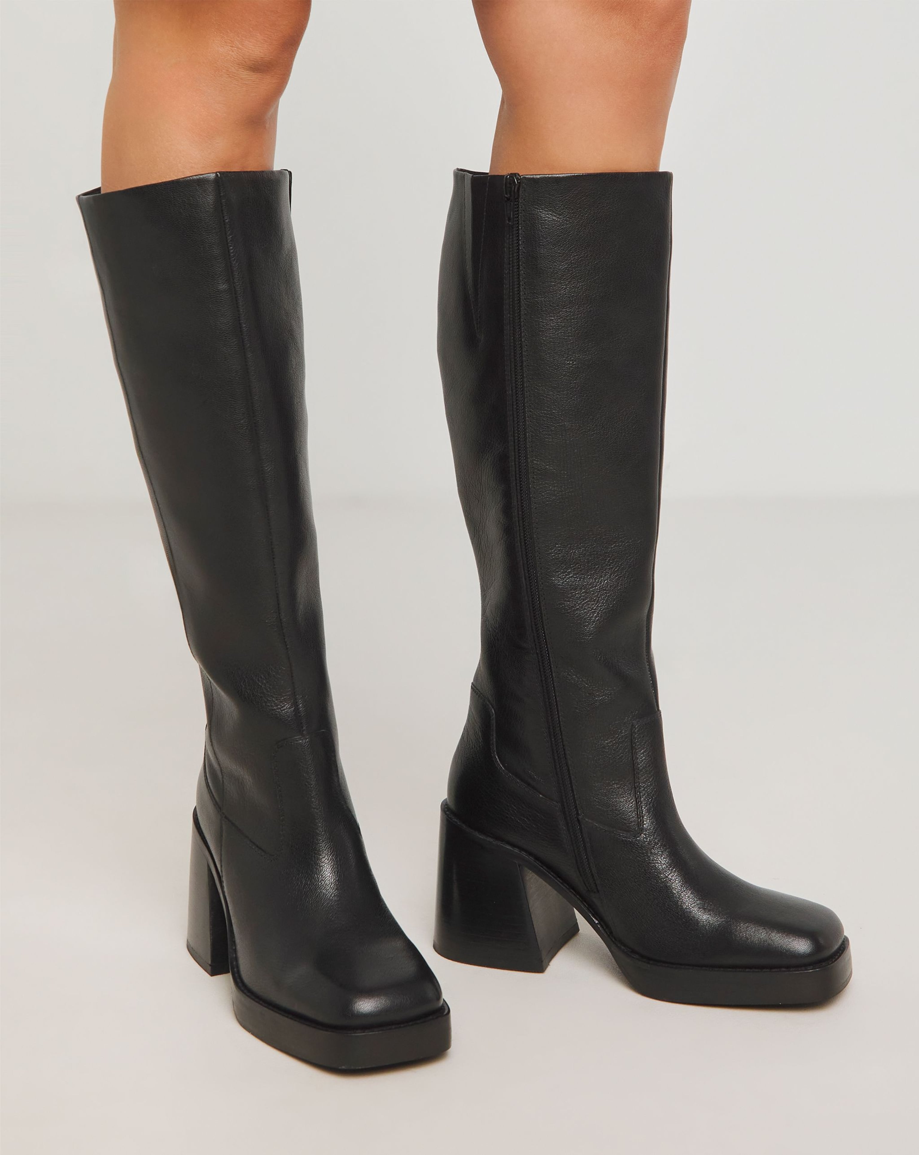 Women's Boots Fit Guide | Simply Be