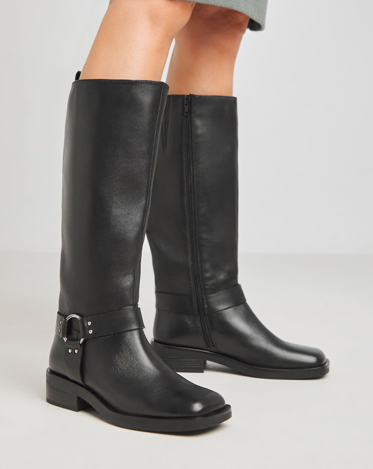 Women's Boots Fit Guide | Simply Be