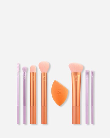 Real Techniques Level Up Brush + Sponge Set (Worth 60 GBP) | Simply Be