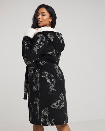Chelsea Peers Fleece Tiger Print Robe | Simply Be